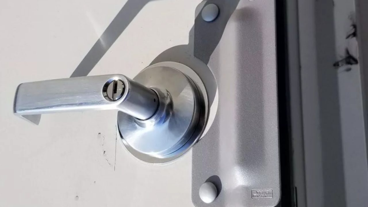 Expert Sliding Door Lock Repair Services - Locksmith South Pasadena